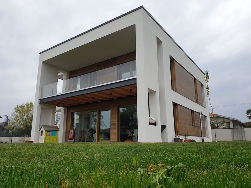 Casa nZEB: caratteristiche, vantaggi e strumenti per realizzarla